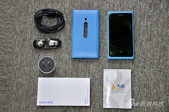 WP7行货六大特色 诺基亚Lumia 800C评测_手机_科技时代_新浪网