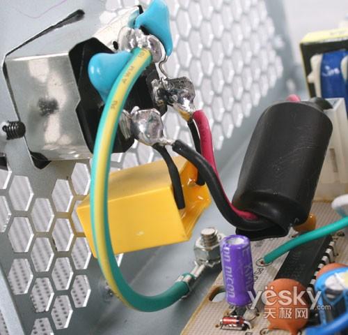 扎实稳固 长城静音大师BTX-400SD电源评测(3)_硬件_科技时代_新浪网