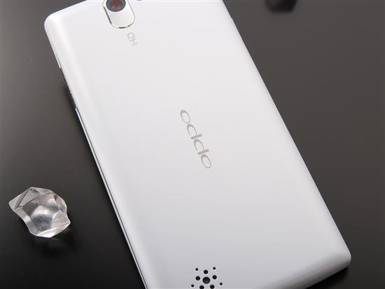 时尚音乐智能手机 OPPO R807高清图赏(2)_手机_科技时代_新浪网