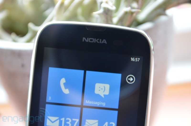 白色入门级WP7 诺基亚Lumia 610图赏_手机_科技时代_新浪网