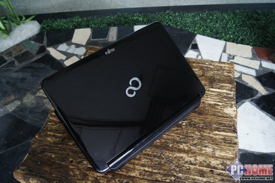 独具“匠”心设计 富士通LH772评测_笔记本_科技时代_新浪网