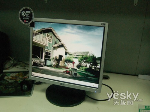 LG L1753S 17寸普屏液晶显示器售价1630_硬件_科技时代_新浪网