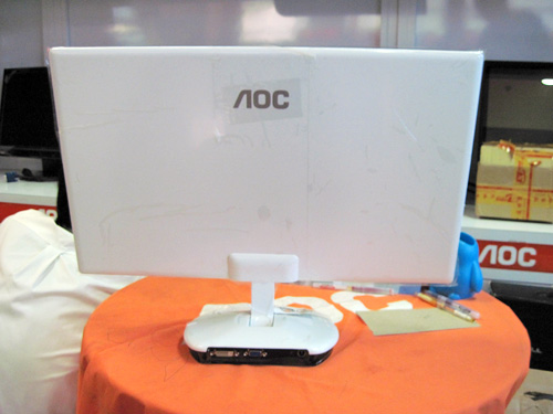 液晶第一犀利哥 AOC刀锋e2343F售1499_硬件_科技时代_新浪网