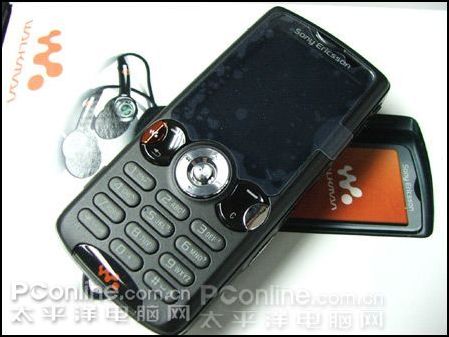 何去何从?索爱经典音乐手机W810售1K8_手机_科技时代_新浪网