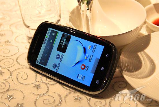 3G版双网双待 MOTO XT800五一促销4650!_手机_科技时代_新浪网