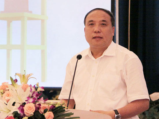 新民晚报党委书记吴芝麟发言_会议讲座_新浪财经_新浪网