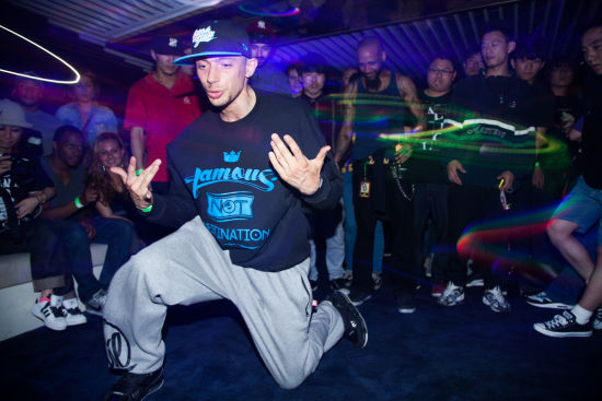 MOOK Club携手BIS共享悦舞狂欢_尚品频道_新浪网