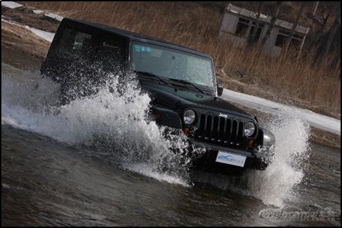 无往不至 牧马人动力操控篇_新浪汽车_新浪网